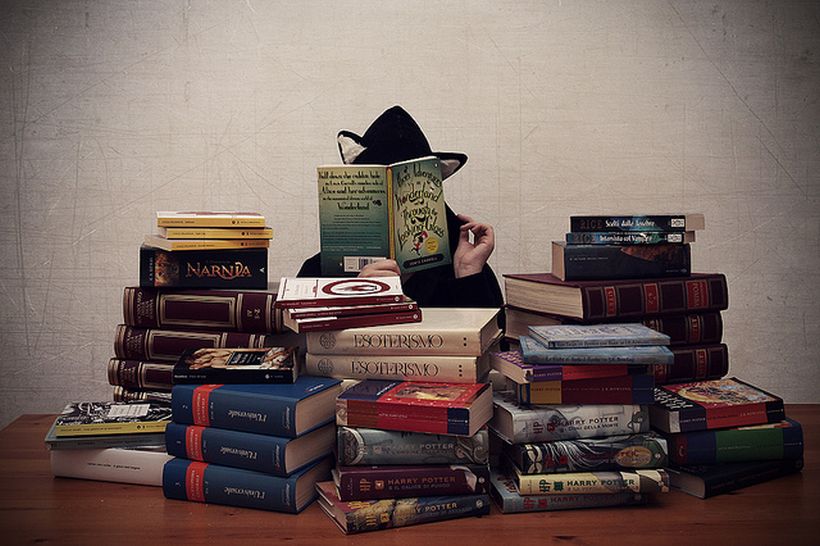 Leer ficción hace que seamos más empáticos e inteligentes
