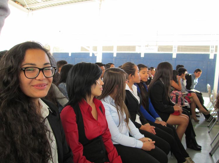 Emotiva ceremonia de investidura de alumnos duales en el liceo JAR de Calama
