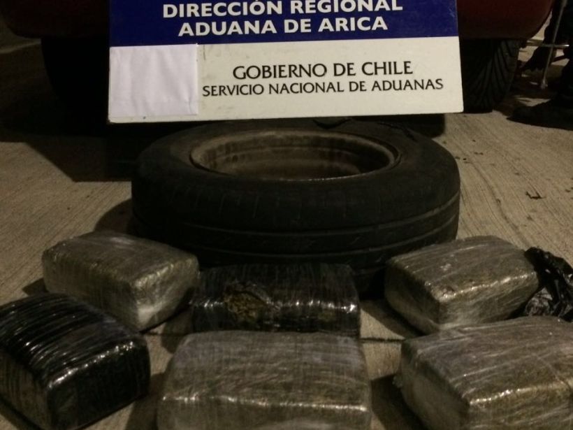 Arica: Aduanas detecta a recolector de algas con 6 kilos de marihuana