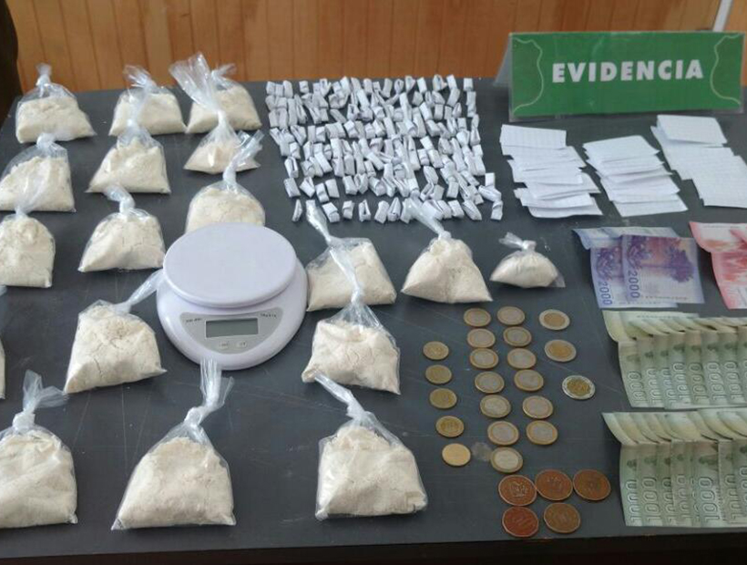 Dos Hermanos Fueron Detenidos Por Robo De Especies Y Venta De Drogas En