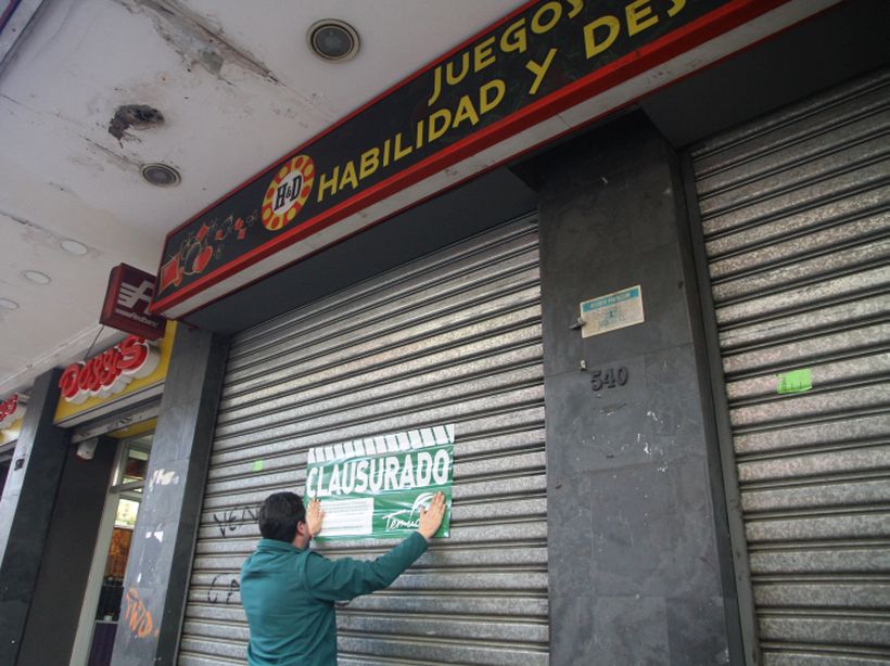 Interponen querellas contra alcalde de Temuco por cierre de locales de juegos electrónicos