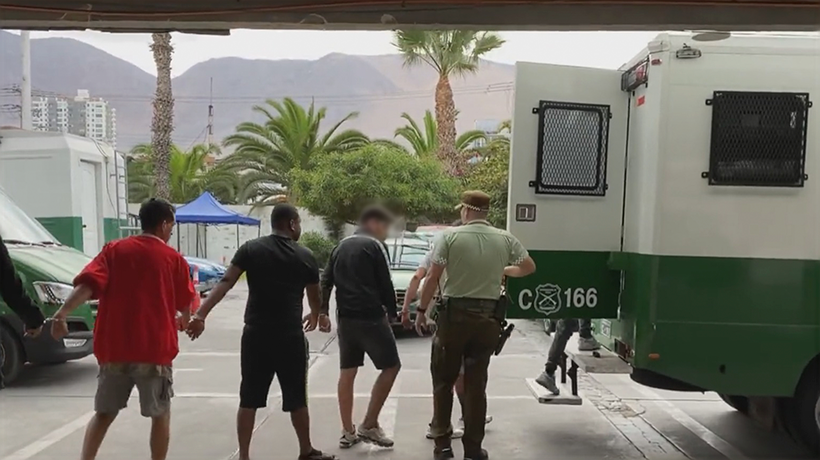 [VIDEO] 12 detenidos dejó operativo nocturno en Iquique