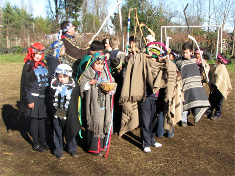 Con un partido de chueca celebraron el año nuevo mapuche en San Carlos ...