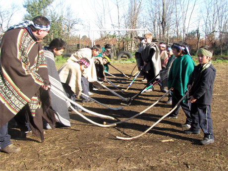 Con un partido de chueca celebraron el año nuevo mapuche en San Carlos ...