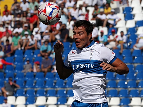 La lesión de David Henríquez complica a la UC para la Libertadores