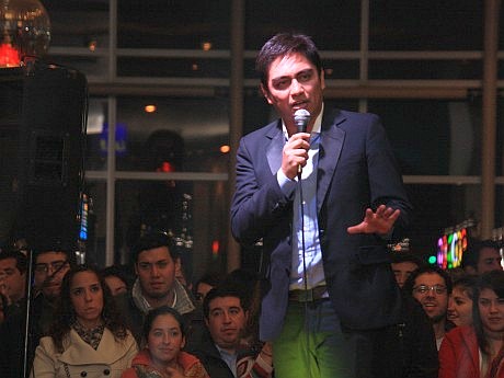 Los comediantes Sergio Freire y Fabrizio Copano se presentan esta noche ...