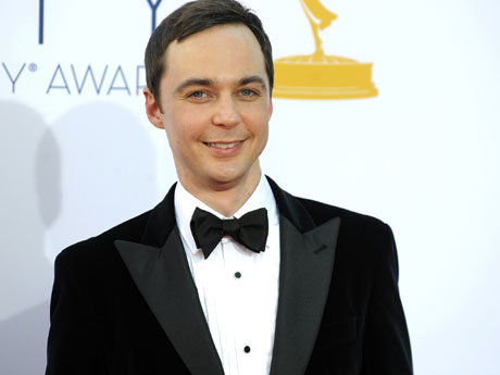 Alan de Two and a Half Men se llevó su primer Emmy y desplazó a Sheldon ...