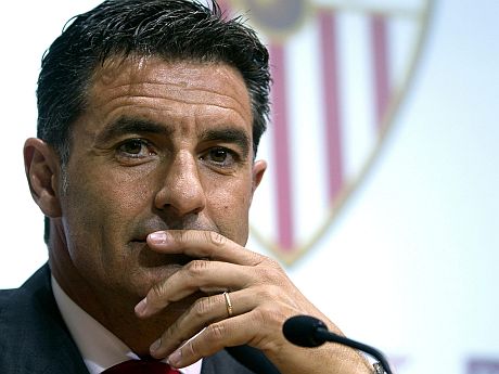 Gary Medel y Bryan Rabello se quedaron sin entrenador en el Sevilla