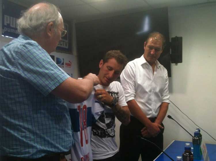 Darío Botinelli en su presentación en la UC: “Es el equipo más ...