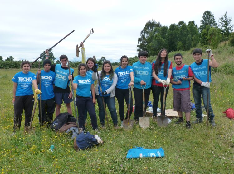 Voluntarios de Un Techo Para Chile aterrizan en La Araucanía
