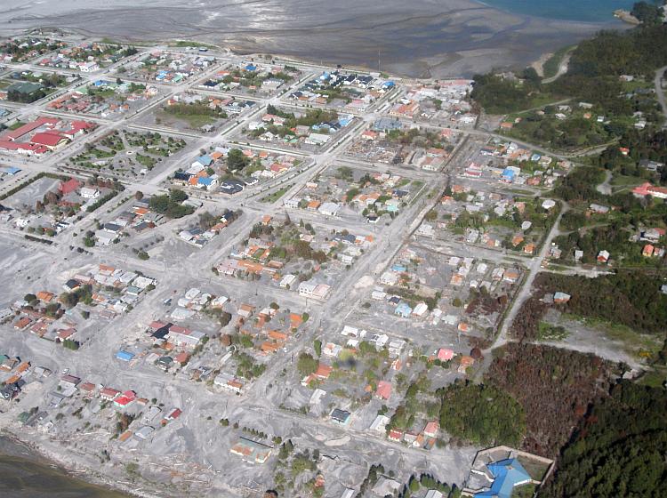 Hoy se cumplen seis años de la erupción del volcán Chaitén que obligó a ...