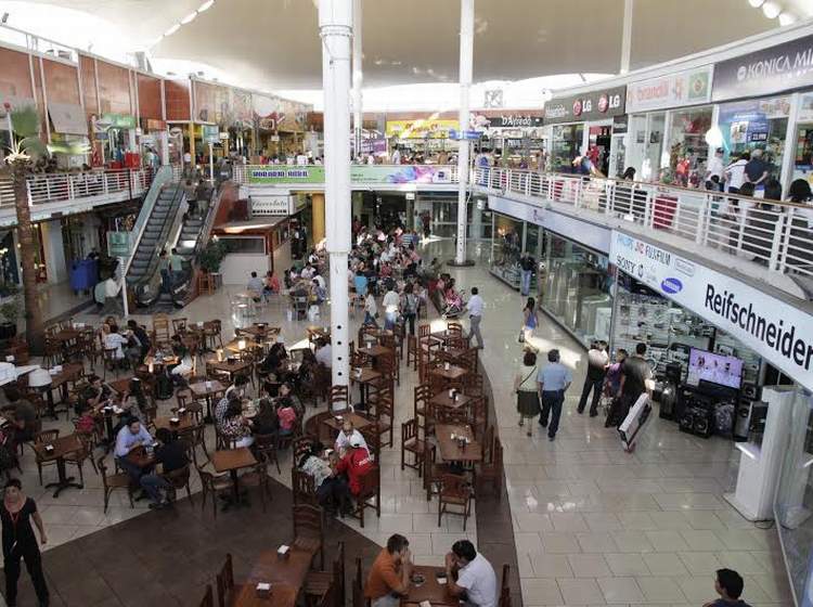 Este domingo Mall Zofri abrirá sus puertas a partir de las 14:00 ...