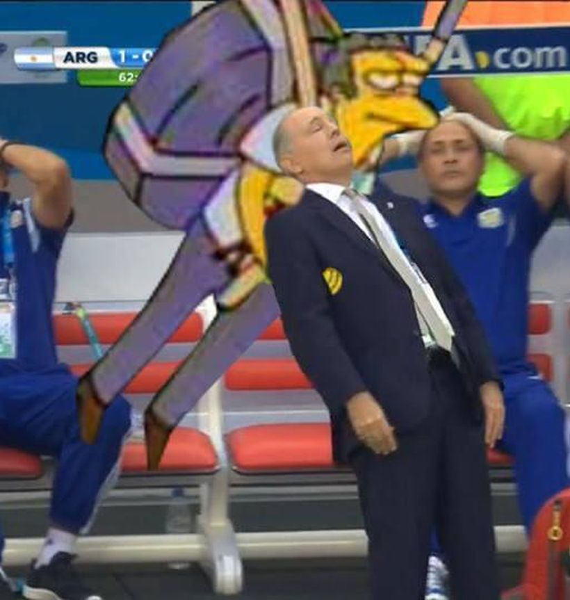 Los increíbles memes de la caída del DT argentino Sabella