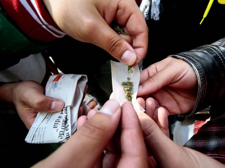 La marihuana y la cocaína son las drogas más consumidas por los trabajadores en Chile | soychile.cl