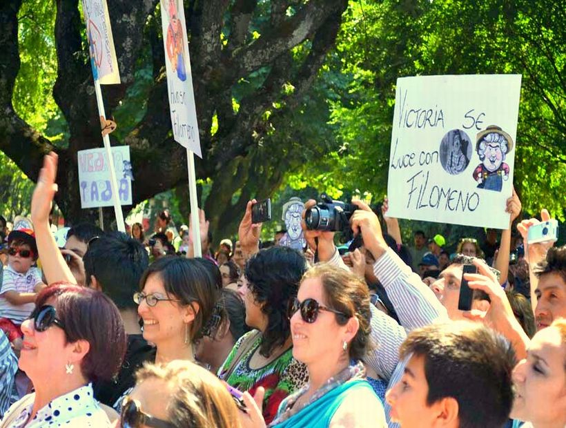 Un millar de personas recibió al Huaso Filomeno en su natal Victoria ...