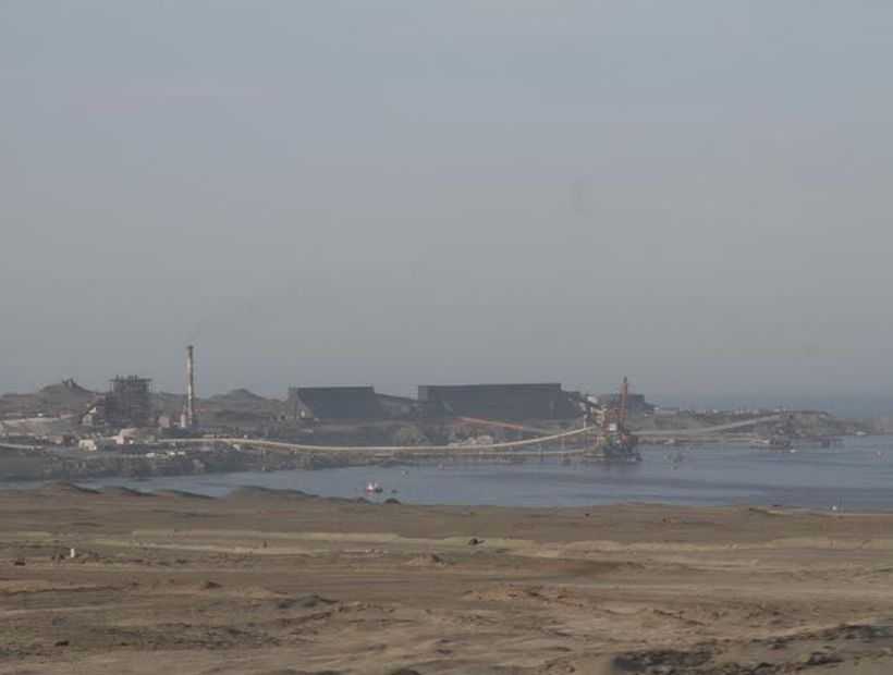 El puerto de Patache se encuentra cerrado a raíz de fuertes vientos en ...