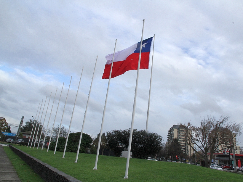 Se robaron una de las banderas de Copa América en plaza cercana al ...