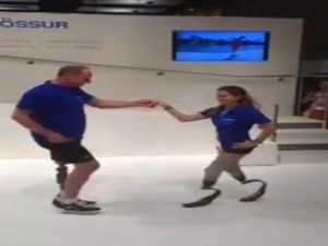 El espectacular baile de esta pareja con piernas amputadas