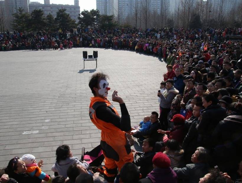Las locuras del Mimo Tuga en su gira por China | soychile.cl