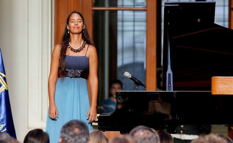 Pianista Mahani Teave recibió reconocimiento por su labor artística y ...