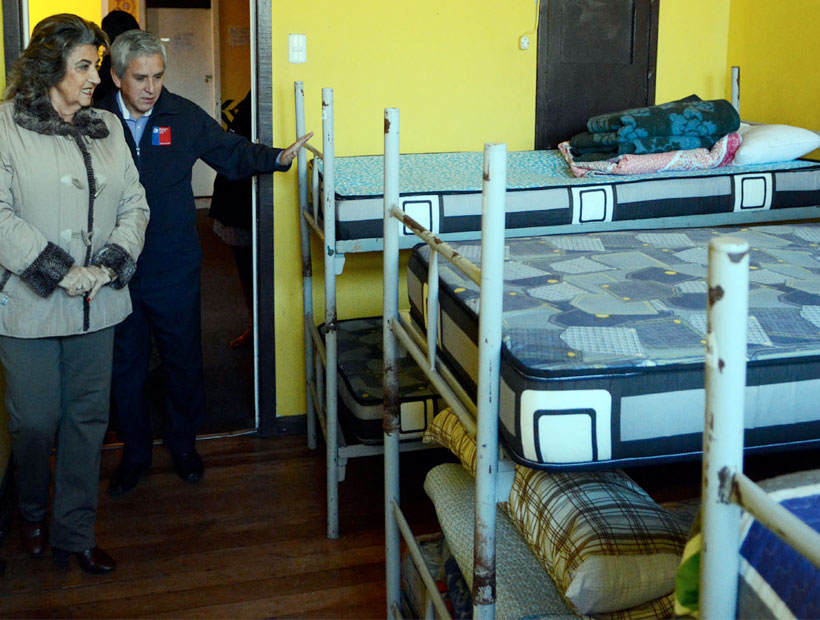 Camas En Refugios Para Personas Sin Hogar
