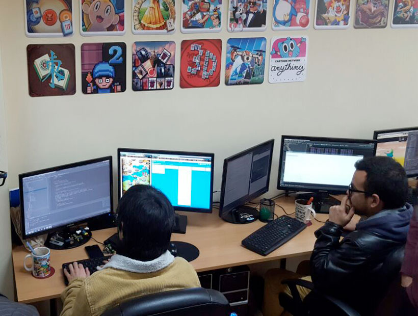 Jóvenes viñamarinos crean videojuegos para Cartoon Network desde la región