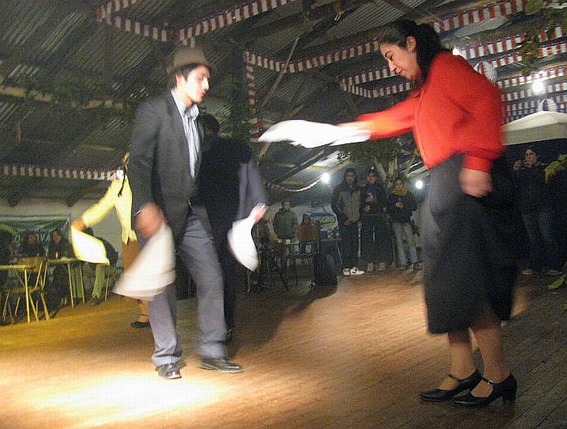 La cueca chilota y su revancha sobre la cueca huasa | soychile.cl