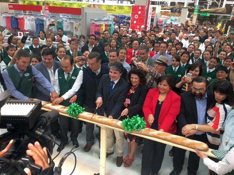 Inauguraron supermercado Jumbo en Valdivia