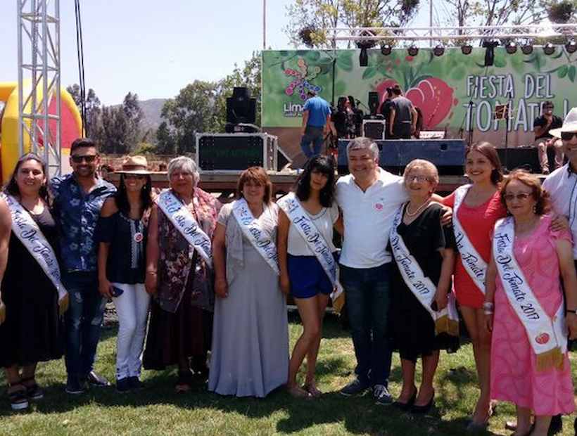 Autoridades catalogan como todo un éxito la Fiesta del Tomate en Limache