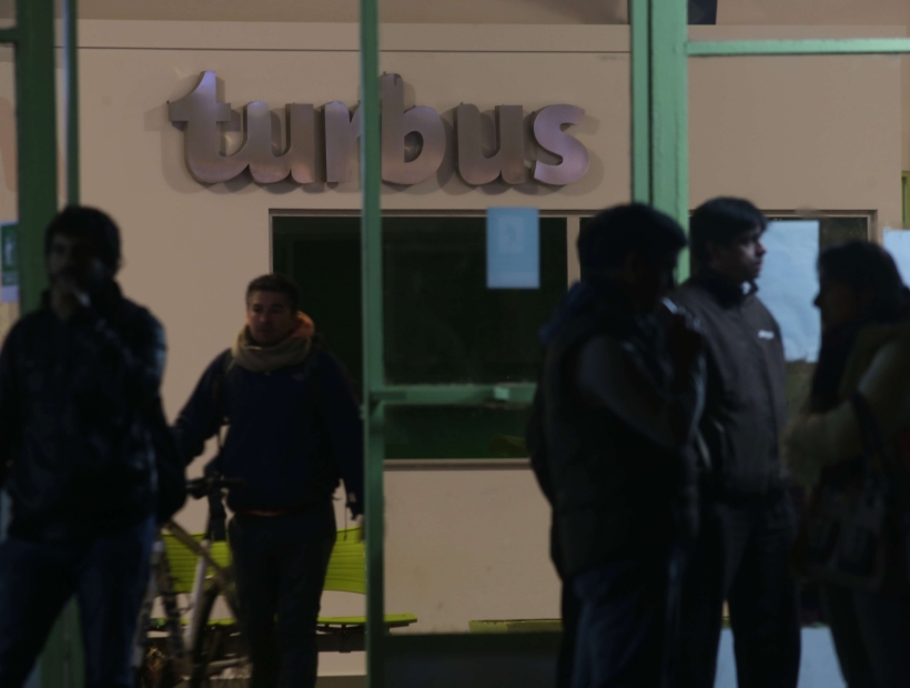 Empresa Tur Bus reduce frecuencias de viaje y elimina destinos a Calbuco