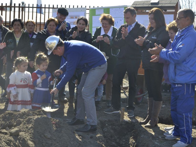 Comenzó la construcción de una nueva sede vecinal en el sector Teniente ...