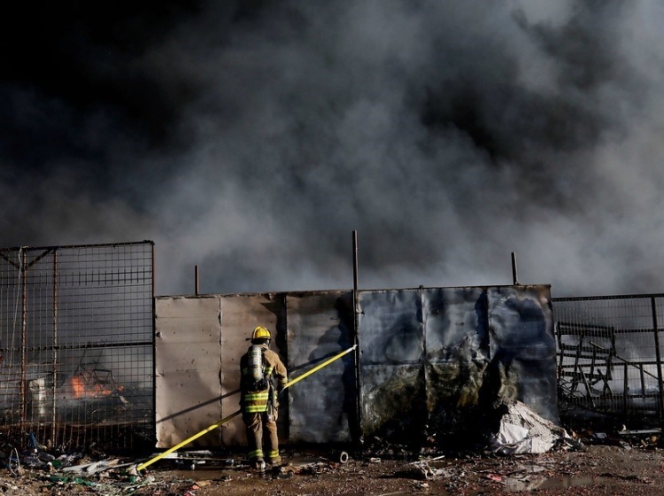 Fotos Incendio Consumió Empresa Recicladora Y Dejó Fuerte Humo En Sector Norte Oriente De