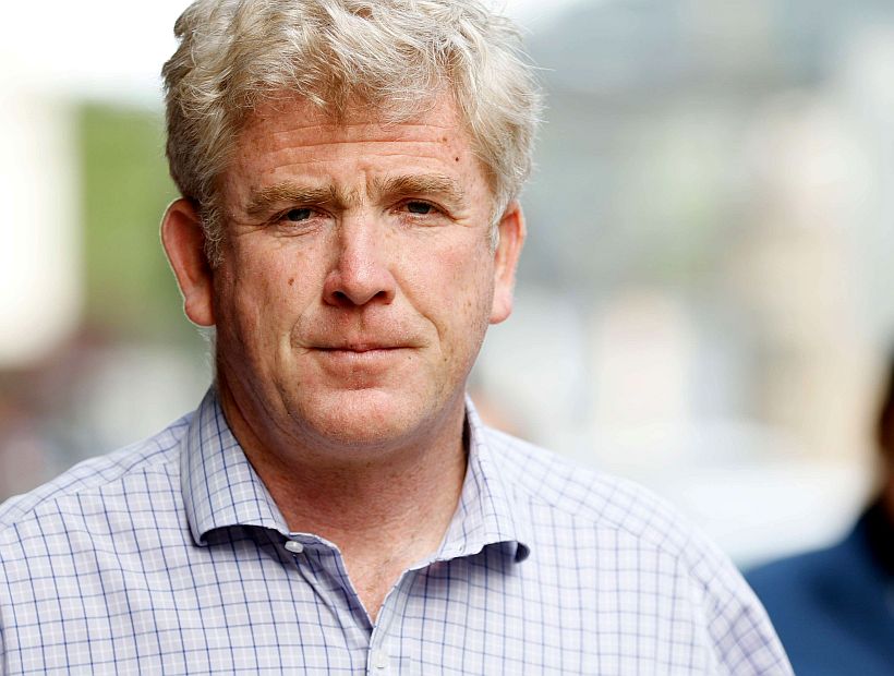 Jorge Luchsinger y solicitud Celestino Córdova para acudir a su rewe ...