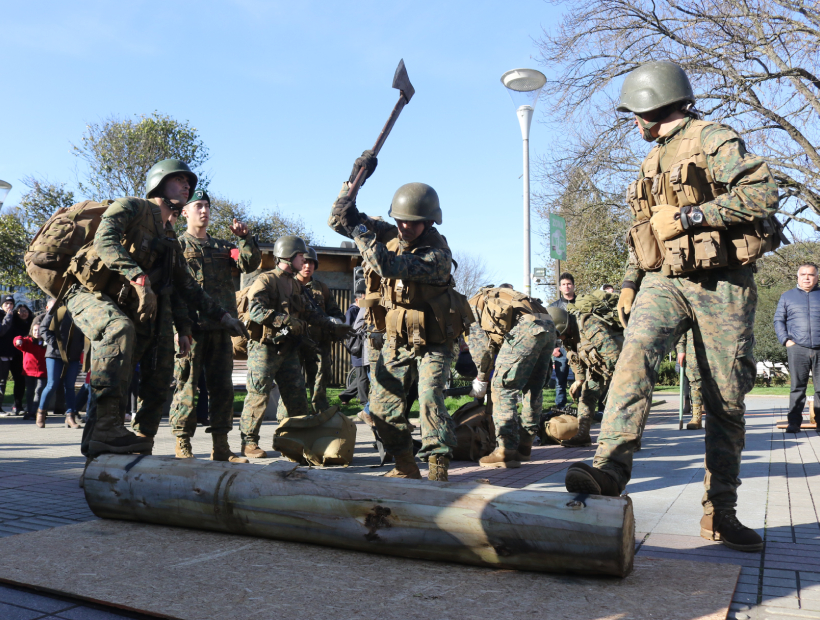 [Fotos] Soldados mostraron habilidades de rescate en la Plaza de Armas ...