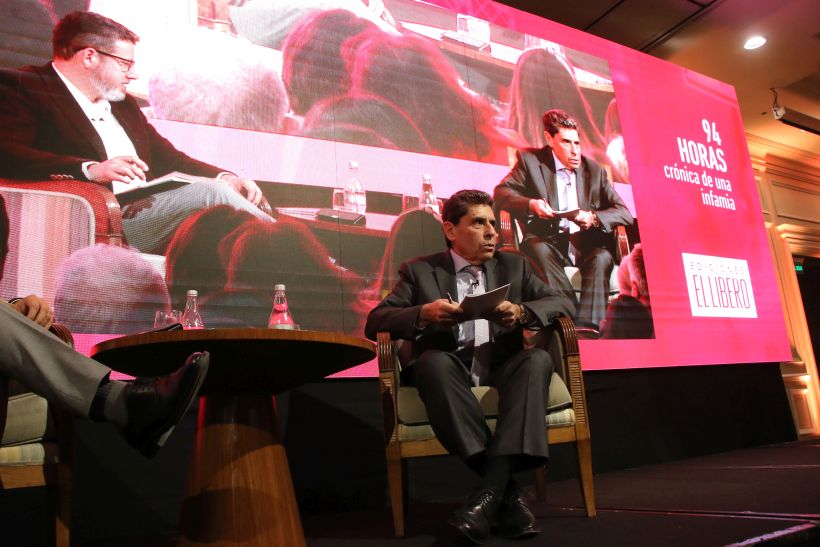 Mauricio Rojas presentó su libro sobre su breve paso por el Ministerio ...