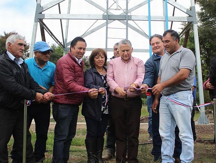 Ancud: 30 familias de Caulín-La Cumbre se benefician con agua potable rural