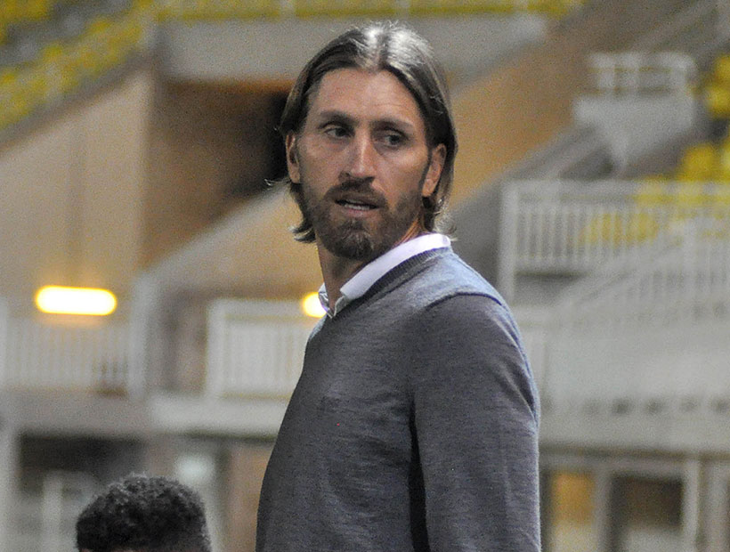 Se acabó la era Frutos en San Luis: asume Mauricio Riffo como DT interino