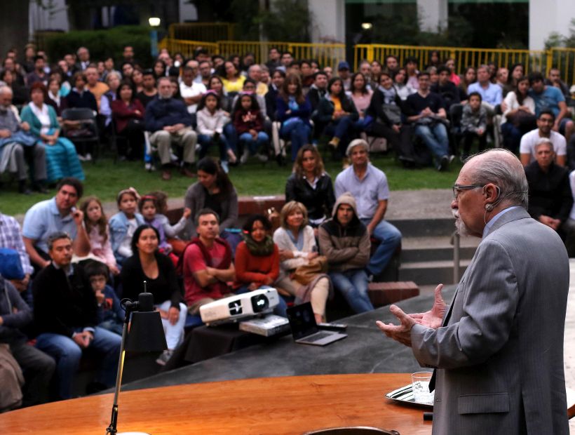 José Maza quiere hacer la charla científica más grande de la historia