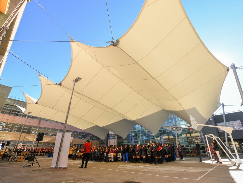 Colegio España de Concepción inauguró su patio techado