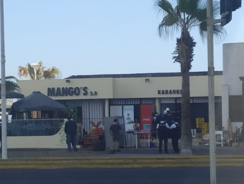 Armada desaloja local Mango's por no pago de la concesión marítima