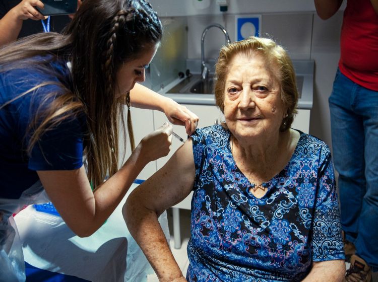 Habilitarán recintos educacionales de Calama para vacunar contra la ...