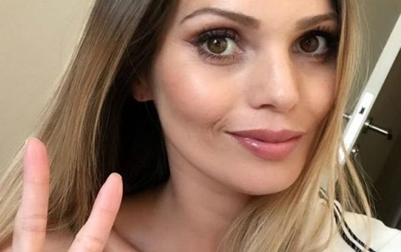 Faloon Larraguibel publicó postal en bikini y se llenó de "likes ...