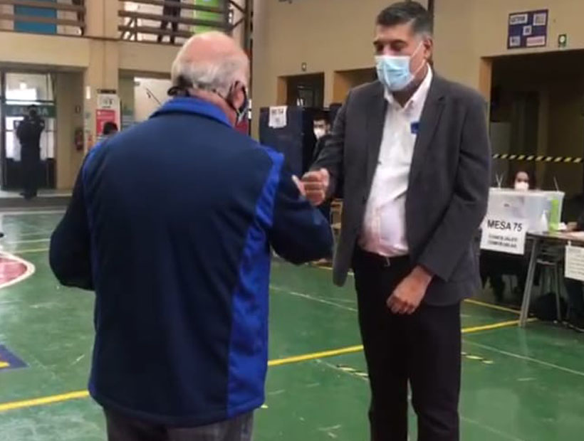 Con un saludo cordial fue el encuentro entre alcalde José Sabat y ...