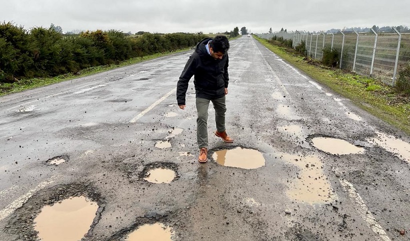 Alcalde de Victoria reclama por pésimo estado de rutas en la comuna