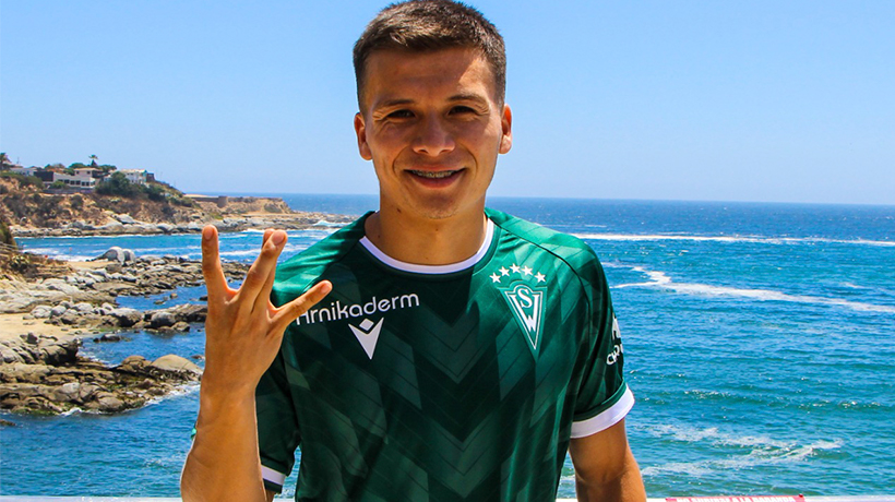 Vuelve un canterano: Kevin Vásquez fue oficializado en Santiago Wanderers