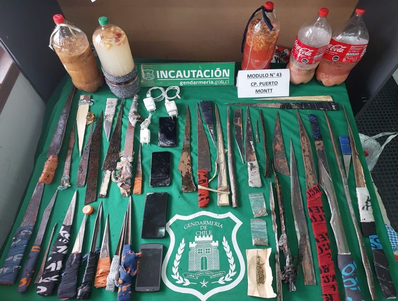 Incautan drogas, armas blancas y alcohol tras operativo en cárcel de Puerto Montt