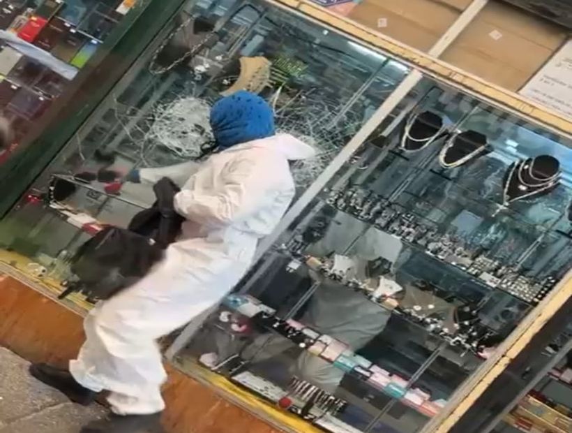 [VIDEO] Detienen al tercer individuo involucrado en robo de joyería en Alto Hospicio