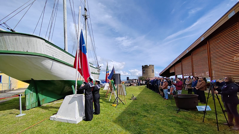 Con dos actos conmemoraron los 180 años de la gesta de la Goleta Ancud