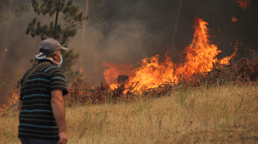 Especialista advierte riesgos de inhalar el humo de los incendios