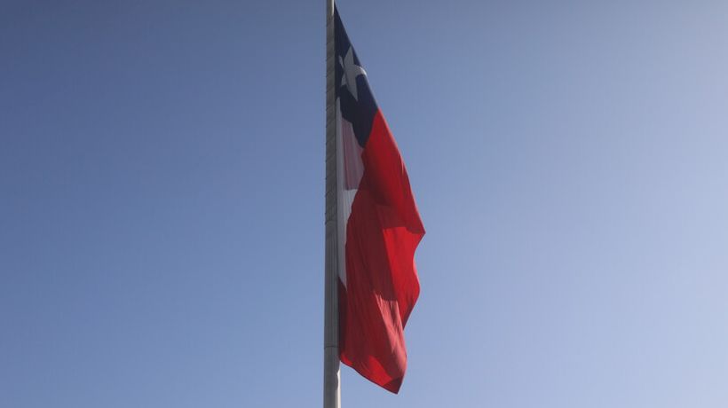 Diputados aprobaron proyecto que obliga a cantar el himno e izar la ...